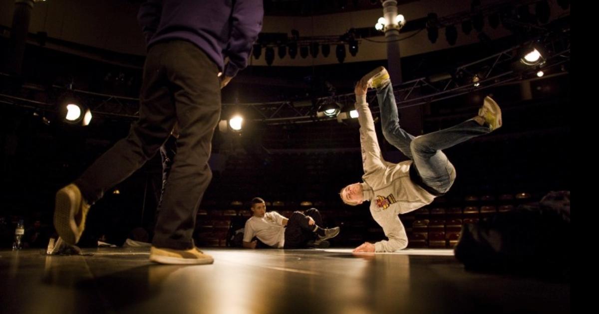 Breakdance Warm Up to Red Bull BC One Moscow 2011 World Final ...